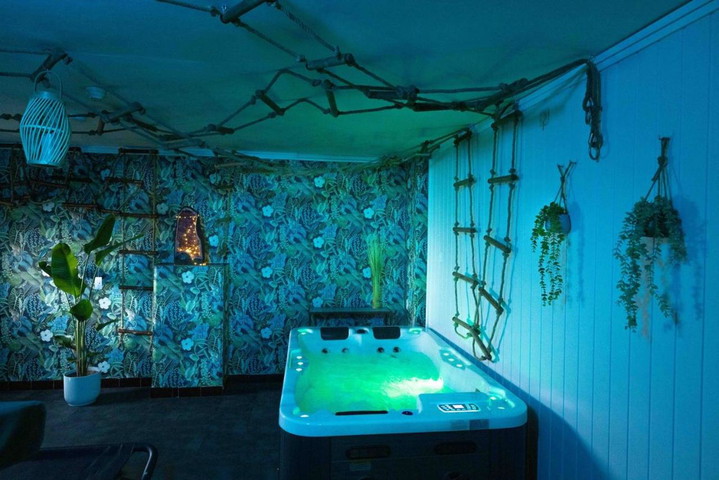 Casawellness Améthyste Ou Jaspe Océan Avec Jacuzzi Intérieur - Namur
