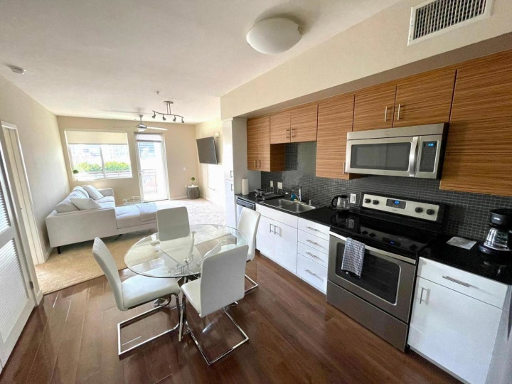 Luxury 2 Bedroom 2 Bathroom With Fitness Center And Pool - Los Angeles
