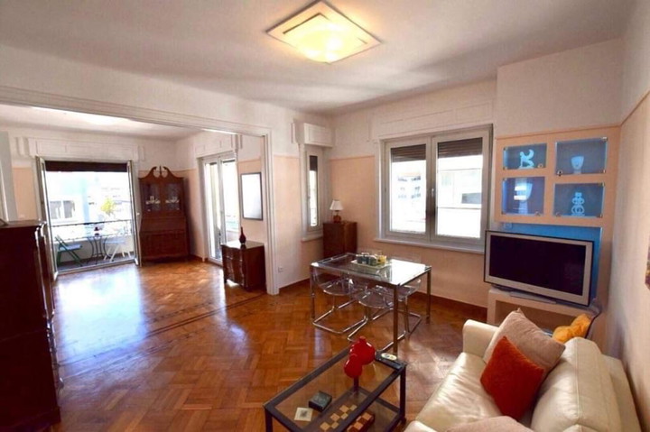Spacious & Sunny Kolonaki Apt 5 Mins Metro/acx3/1.5 Bt - Ateny