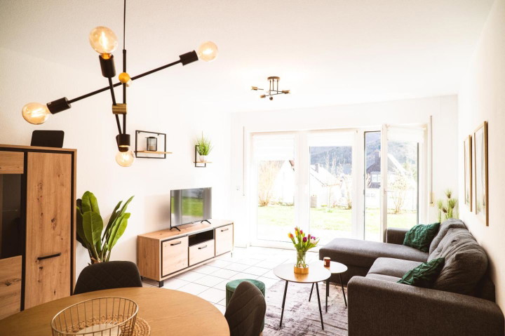 Moselzeit - Moderne Ferienwohnung Mit Terrasse Und Burgblick - Traben-Trarbach