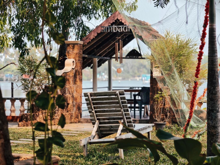 Ambadi's Villa -Lake View Resort - 