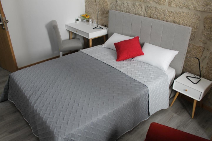 Alojamento Girassol - Guest House - Quarto Com Casa De Banho Privativa - Castelo Branco