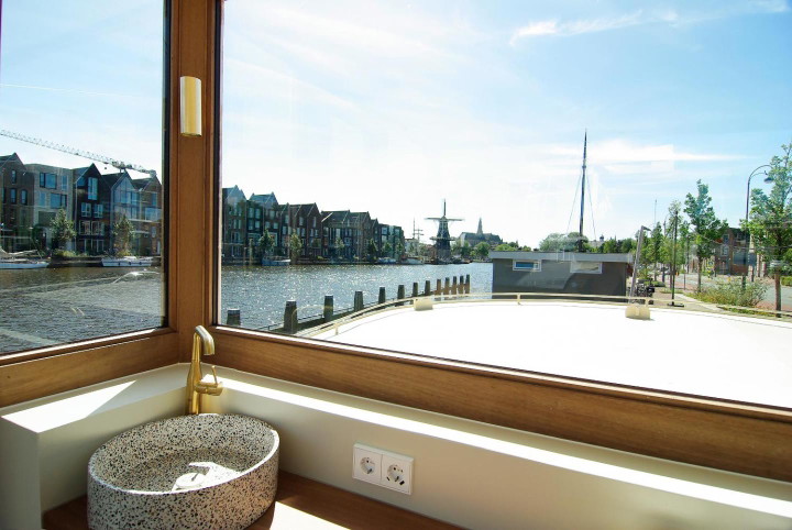 Boutique Houseboat · Bath & Windmill View - Haarlem