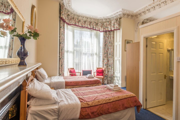 Menzies Guest House - Edinburgh