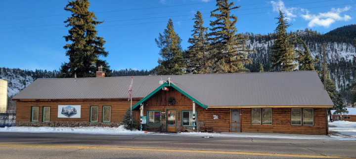 Chinook Cabins & Rv Park - Colorado