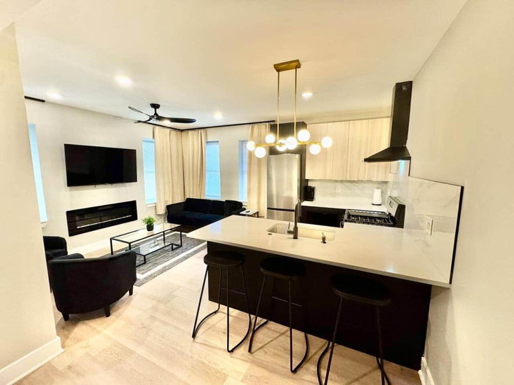 3 Bedroom On Beach Block, Kitchen & Living Room 110-a1 - New Jersey