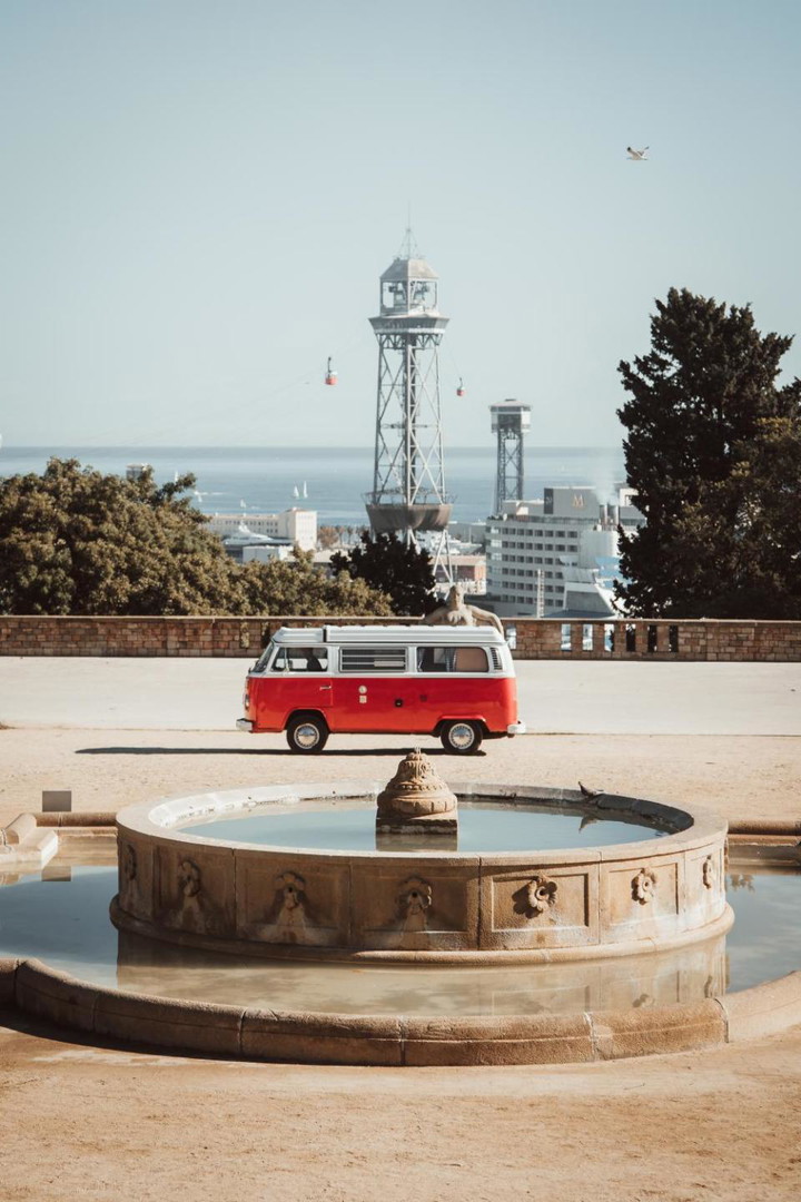 Retro Vw Kombi T2 Campervan - Barcelona