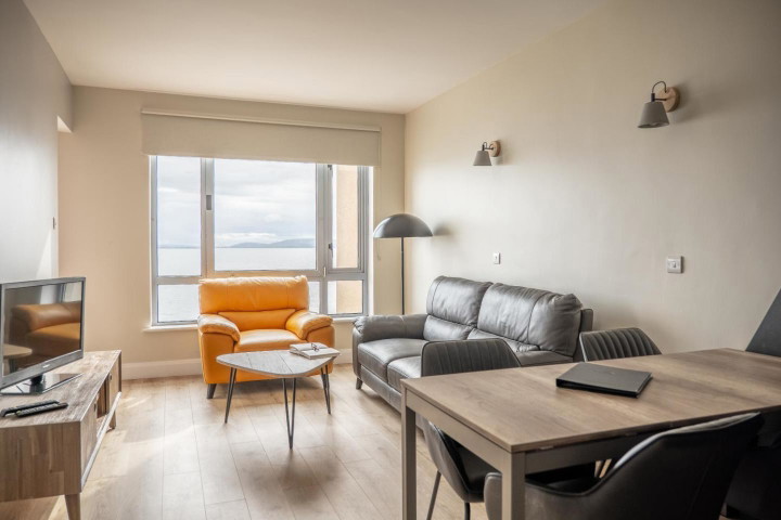 Galway Bay Sea View Apartments - Galway