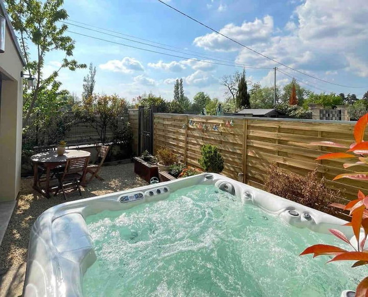 Logement Entier Avec Jacuzzi En Provence - Monteux