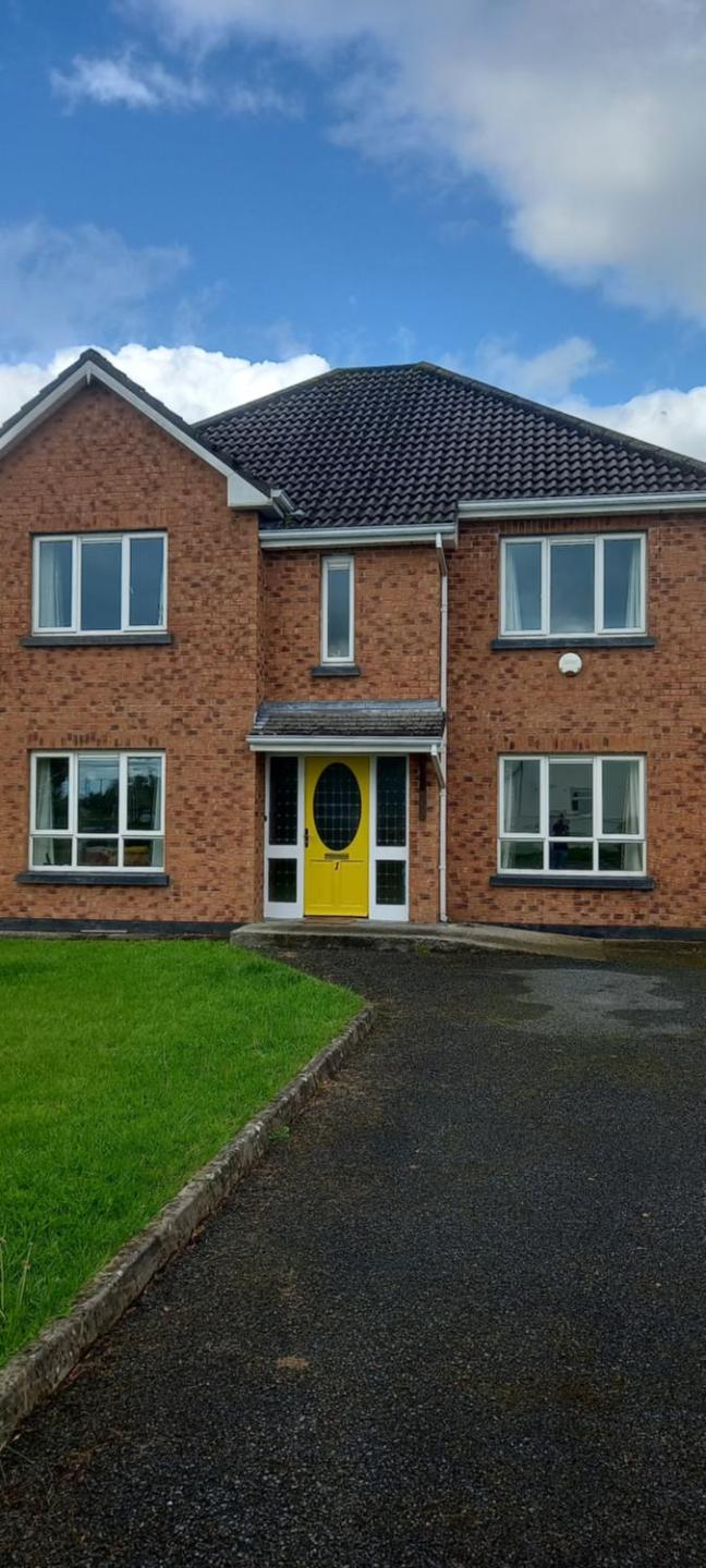 1 Cartrun Breac N39d7h6 Opposite Longford Rugby Club - See The Yellow Door - Irlande