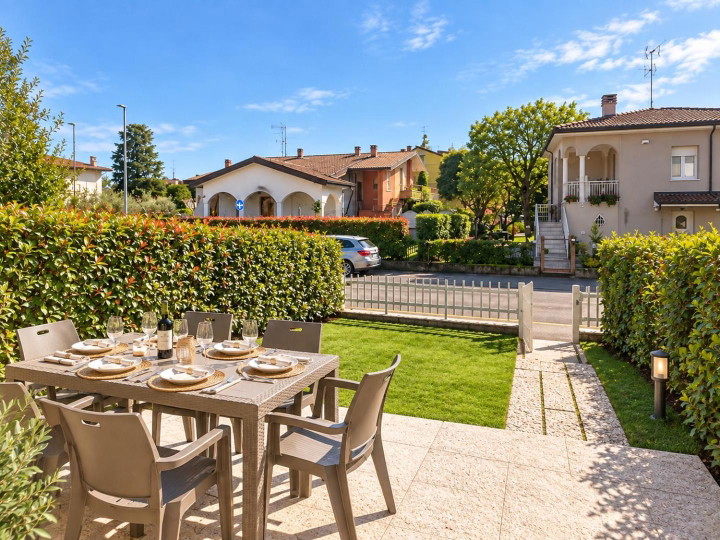 Sirmione - Independent House With Garden - Sirmione