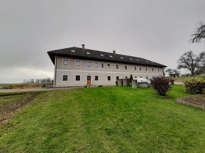 Schöne Wohnung Am Bauernhof - Wels