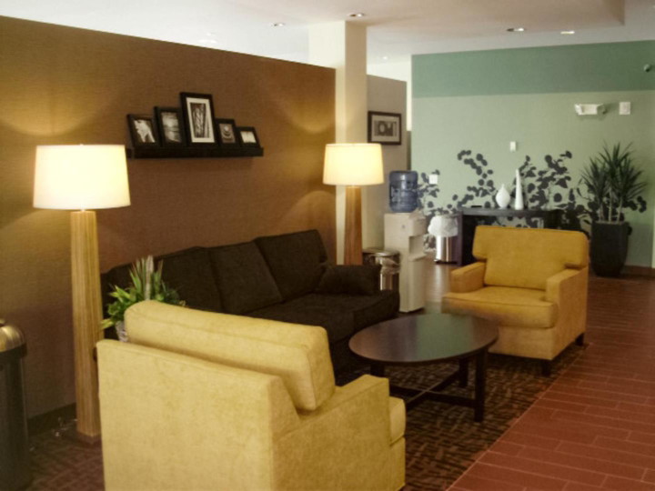Sleep Inn & Suites Syracuse Airport - Syracuse, NY