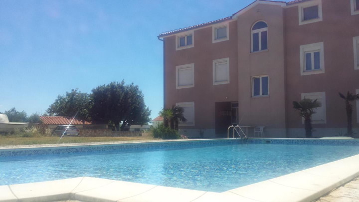 Apartment Leonardo - Croatia