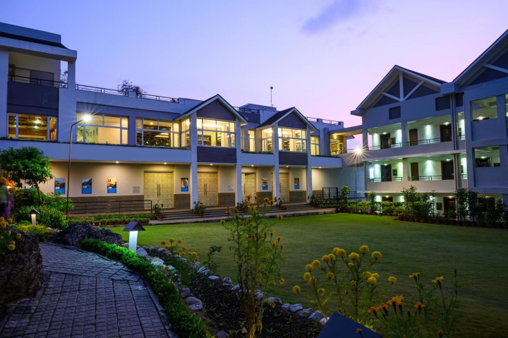 Sinclairs Retreat Kalimpong - China