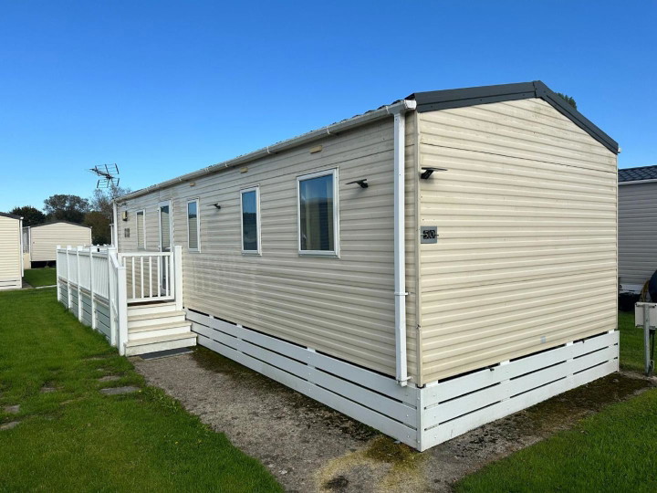 Cosy 3 Bedroom Caravan In South Cerney -