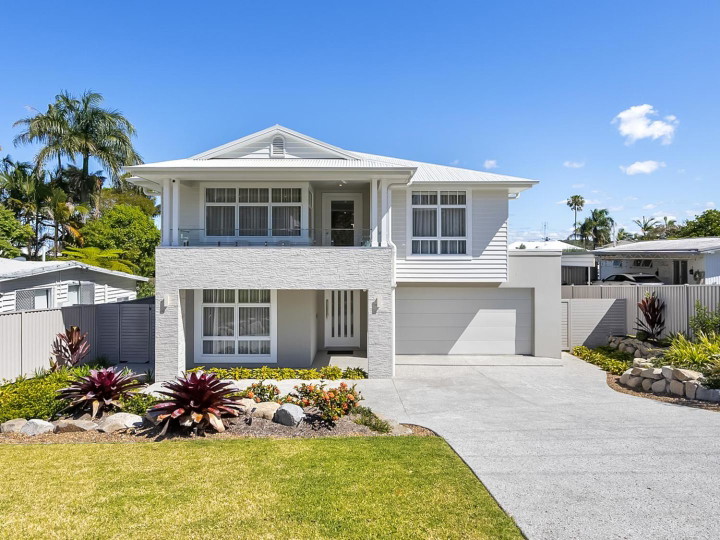 Mooloolaba Family 5 Bedroom Haven - Mooloolaba