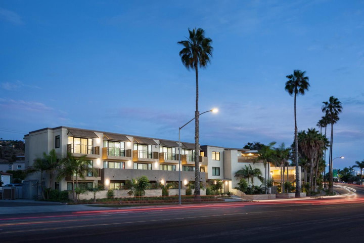 Holiday Inn Express And Suites La Jolla - Windansea Beach, And Ihg Hotel - Del Mar, CA