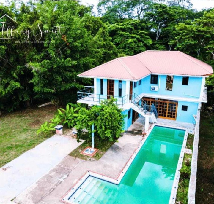 Crown Jewel Eco Villa - Belize