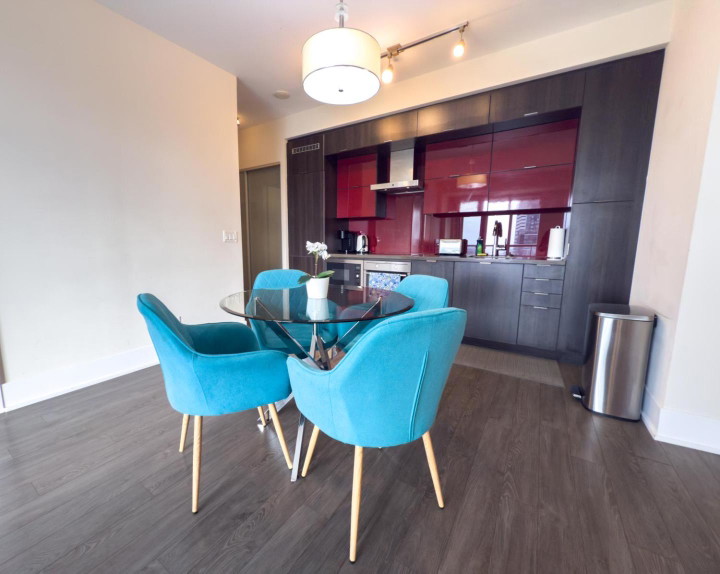 Central City Suites With Free Parking - Ontário