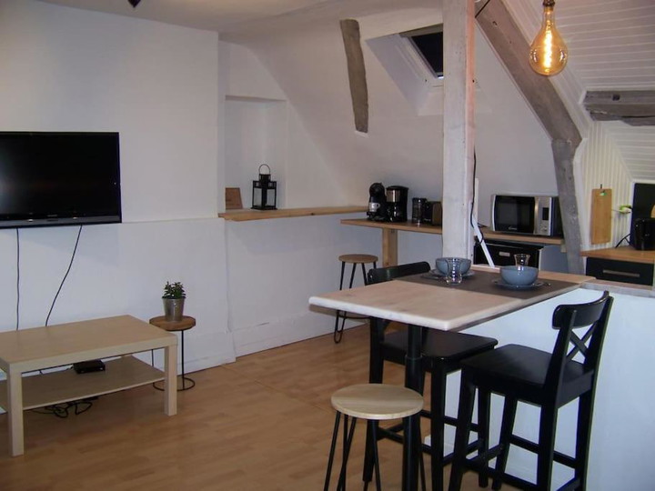 Rennes: Studio 4 Couchages, Proche Commerces, Bus. - Betton