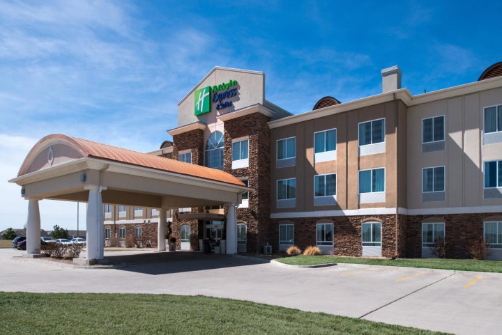 Holiday Inn Express Northwest Maize By Ihg - Wichita, KS