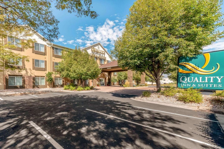 Quality Inn & Suites University Fort Collins - Loveland, CO