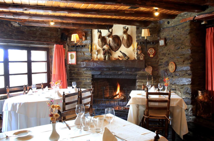 Hotel Can Borrell - Puigcerdà