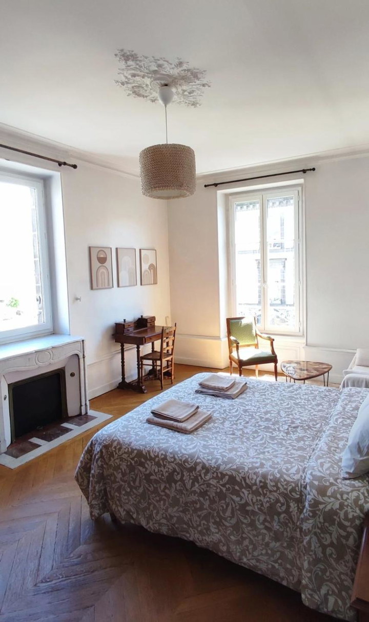 Particulier & Pro - 4 Chambres - 8 Pers - Jaude Avec Parking Privée - Gerzat