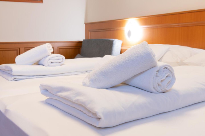 Szinbád Hotel - Pécs