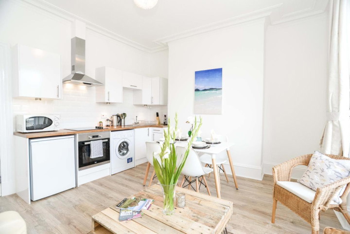 Modern Central Apartment - Aberdeen