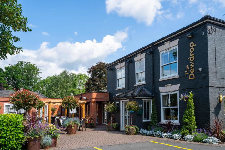 The Dewdrop Inn - Worcestershire