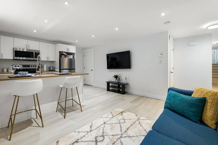 Beautiful 1 Bedroom Apartment - Private Entrance - Nouveau-Brunswick