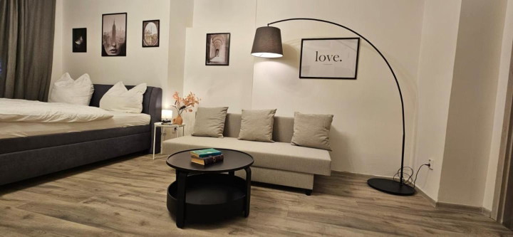 123 Shop & Stay - Tšekki