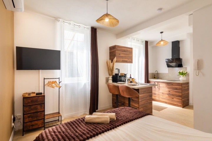 Le Brun - T1 Climatisé - Terrasse Et Jardin Privé - Agen
