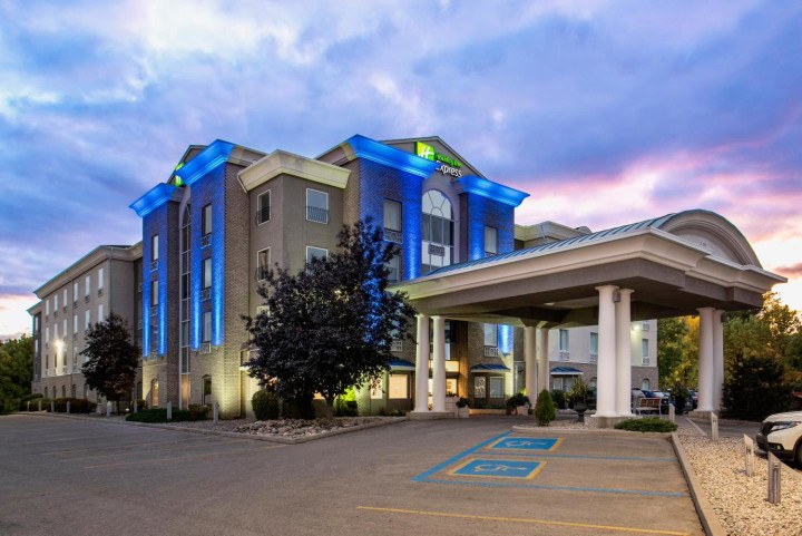 Holiday Inn Express & Suites Saskatoon Centre By Ihg - Saskatoon