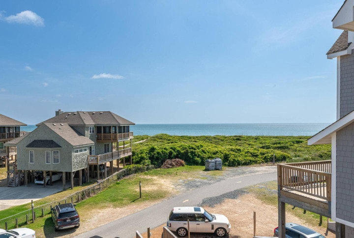 Dolphin View - Barrier Island Station Condo, Oceanfront, Indoor Heated Pool, Outdoor Pool, Yr Flex Stays - Duck, NC