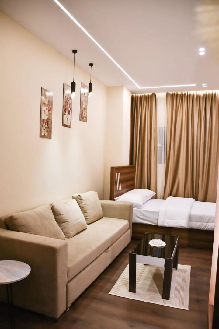 استوديو سكني 4 مجهز حديثاً بالكامل - Giza