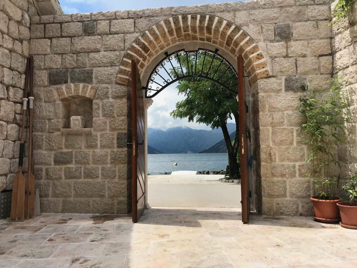 Stone House 264 Beachfront Villa With Private Beach - Kotor
