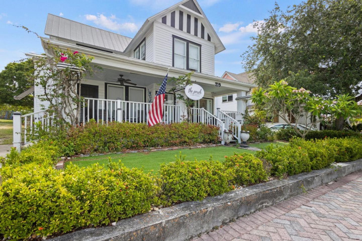 The Porch At Fort Pierce - Fort Pierce, FL