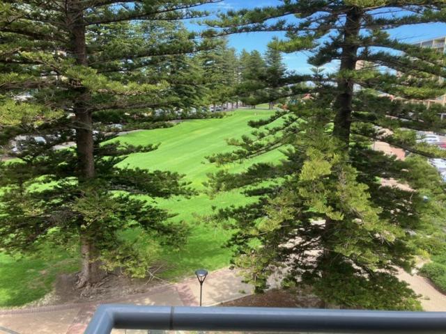 The Heart Of Glenelg - Glenelg