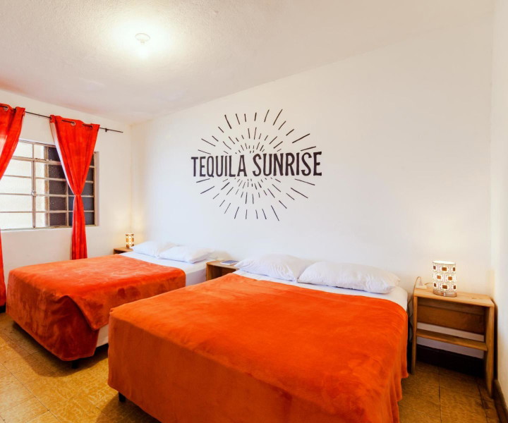 Tequila Sunrise Hostel - Guatemala City