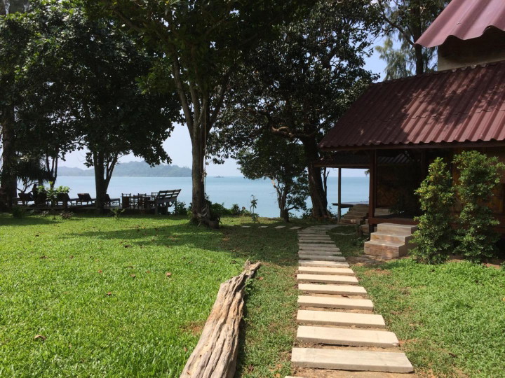 Starlight Beach Resort - Ranong