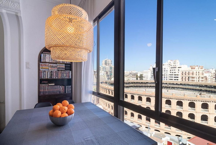 La Casa De Los Espejos - Valencia