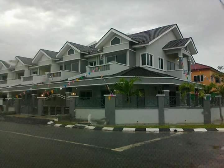 Makmur Homestay - Taiping