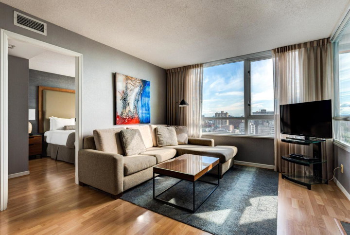 Carmana Hotel & Suites - Horseshoe Bay