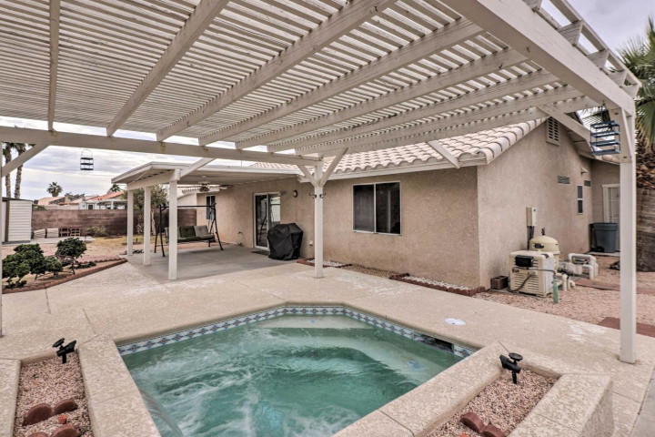 Fort Mohave Home W/ Hot Tub: 4 Mi To Co River! - Bullhead City, AZ