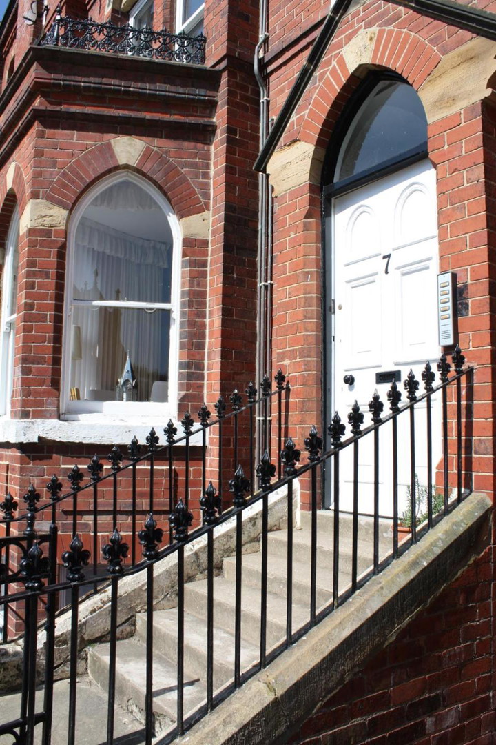 No2 Abbey View Apartment - North Yorkshire