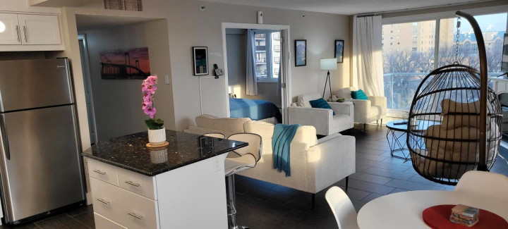 Smart Stylish Downtown Condo- 2 Bedrooms - Saskatoon