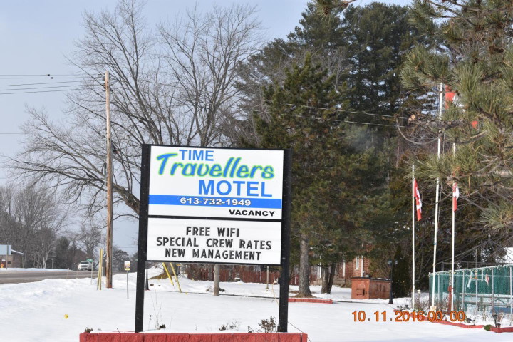 Time Travellers Motel - Pembroke, ON, Canada